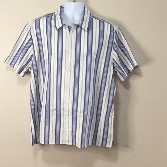 Goodfellow & Co | Shirts | Nwt Goodiefellow Co Short Sleeve Button ...